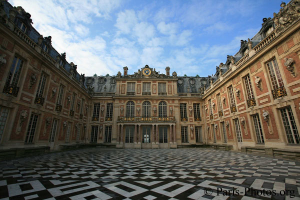 Veritas History: The French Revolution: The Palace of Versailles